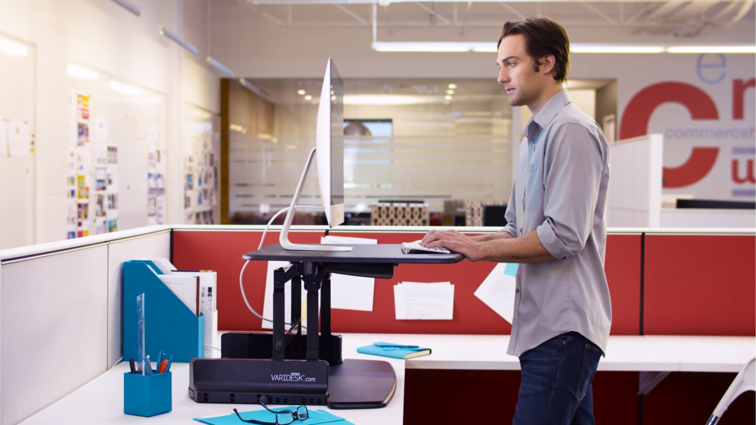 Varidesk Pro Plus Desk Review // TechNuovo.com