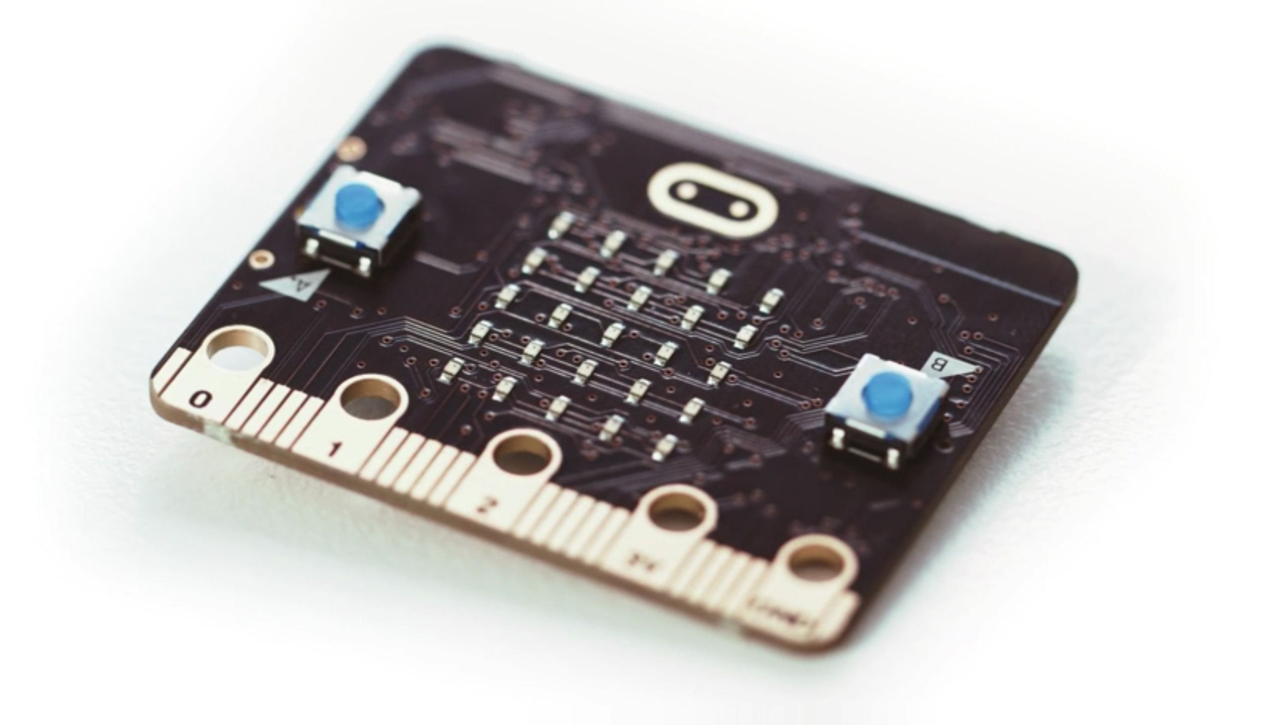 Kids Are Eligible For Free Computers // TechNuovo.com