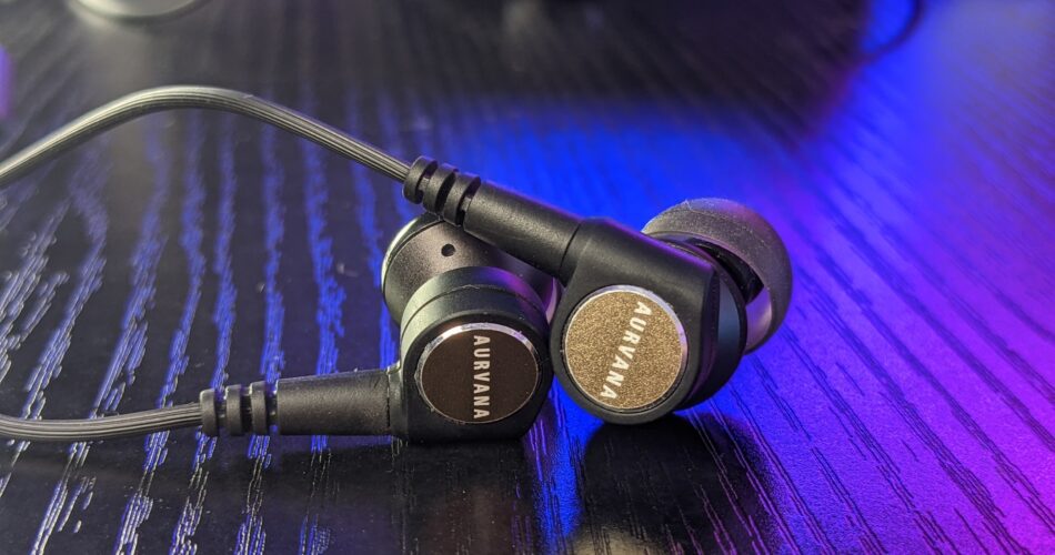 Creative Aurvana Trio LS In-Ear Earbuds Review | TechNuovo