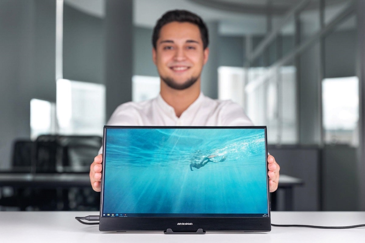 A Portable 4K Touchscreen Monitor Is The New Must Have | TechNuovo