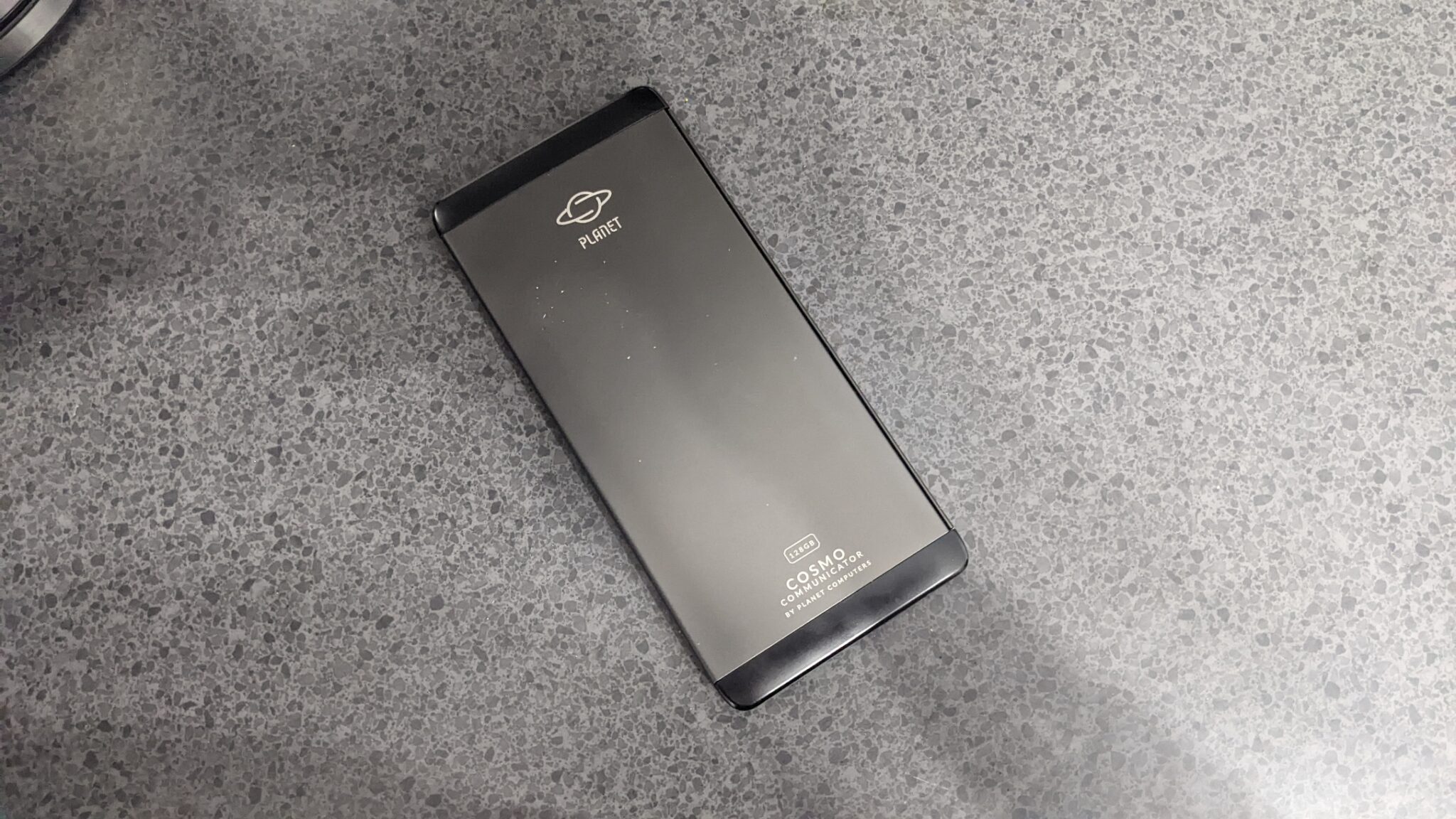 Planet Cosmo Communicator Mobile Phone Review | TechNuovo