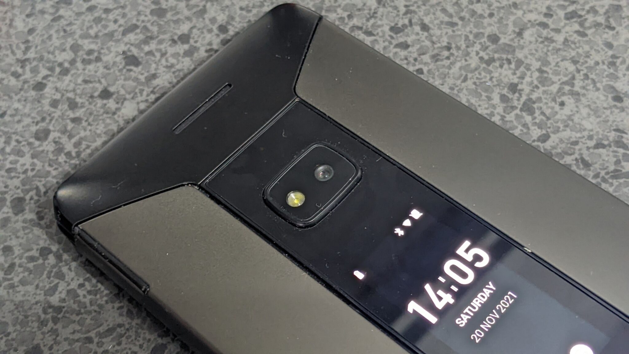 Planet Cosmo Communicator Mobile Phone Review | TechNuovo