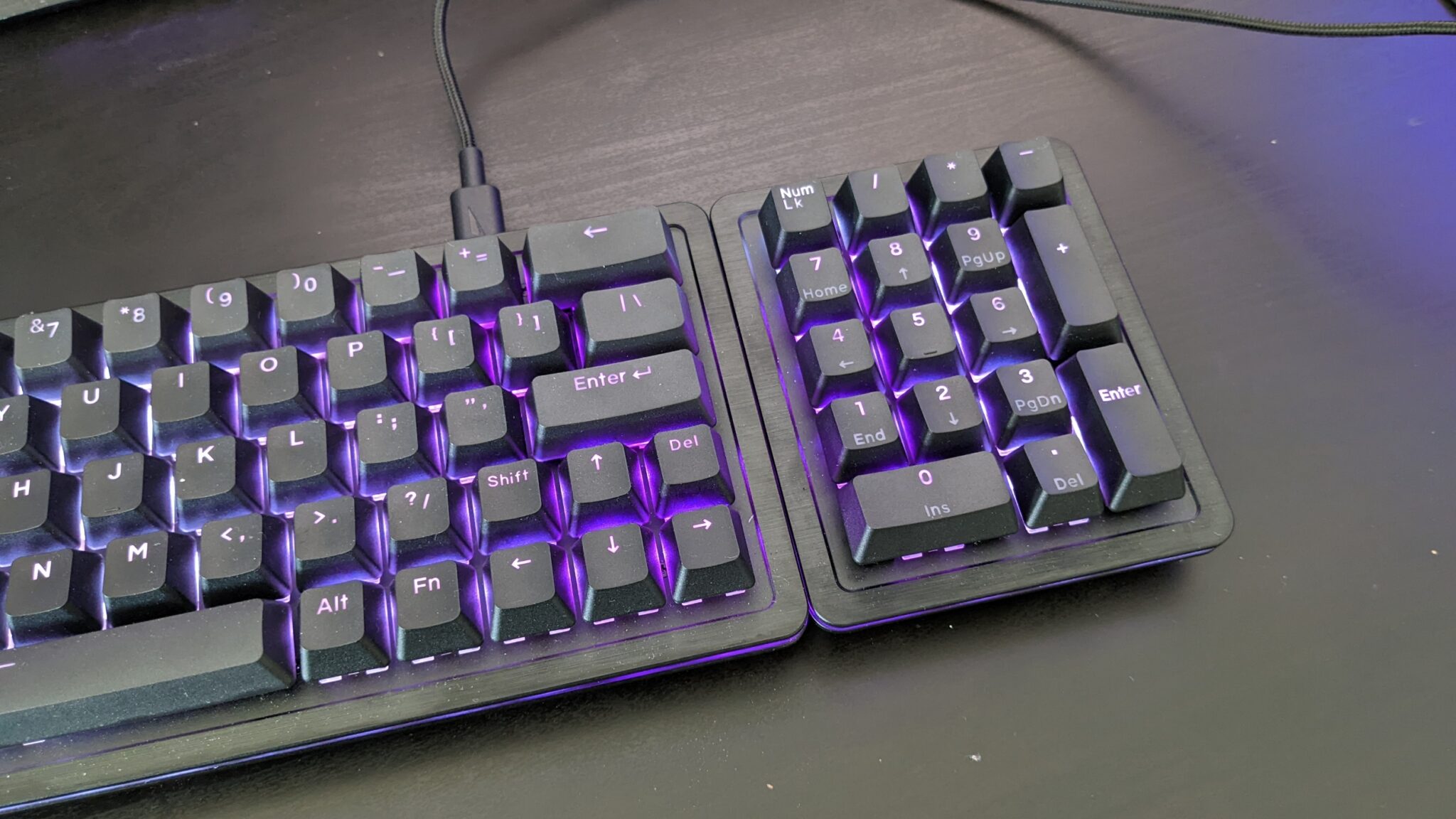 Mountain Everest 60 Gaming Keyboard Review | TechNuovo