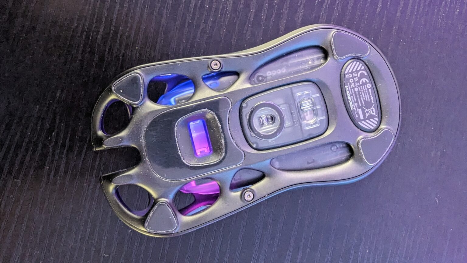 Gravastar Mercury M2 Wireless Gaming Mouse Review | TechNuovo