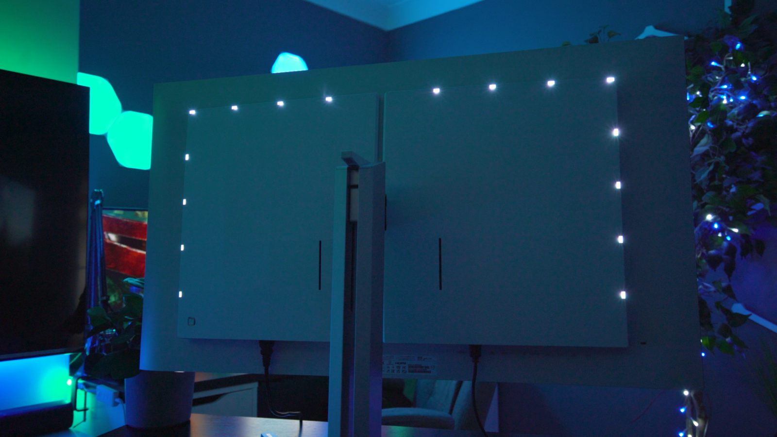 Philips Evnia 42M2N8900 Gaming Monitor Review | TechNuovo